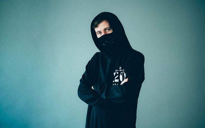 Alan Walker Height Weight Age And Body Statistics Biography ...