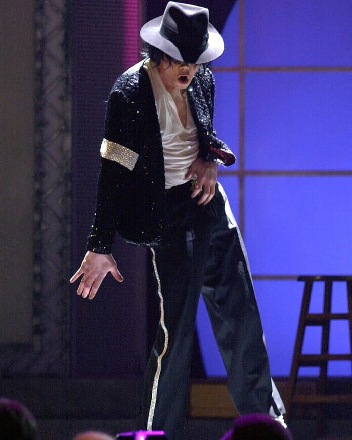 Michael Jackson Height Weight Age And Body Statistics Biography ...