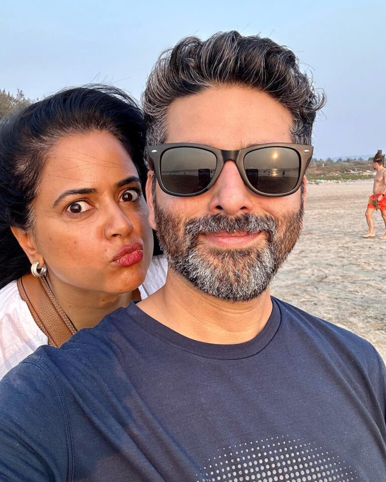 Sameera Reddy Age Boyfriend Husband Family Biography | Celebrities Details