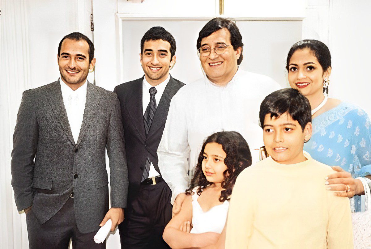 Akshaye Khanna Age Girlfriend Wife Family Biography | Celebrities Details