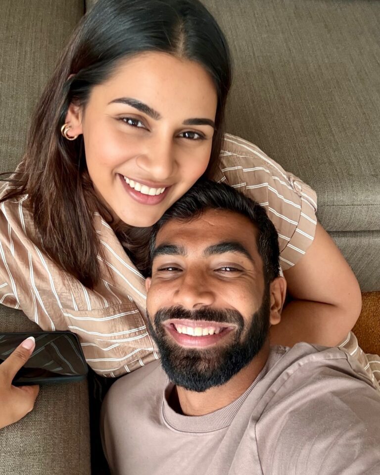 Sanjana Ganesan Age Boyfriend Husband Family Biography | Celebrities ...