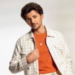 Darshan Raval Height Age Wife Family Biography | Celebrities Details