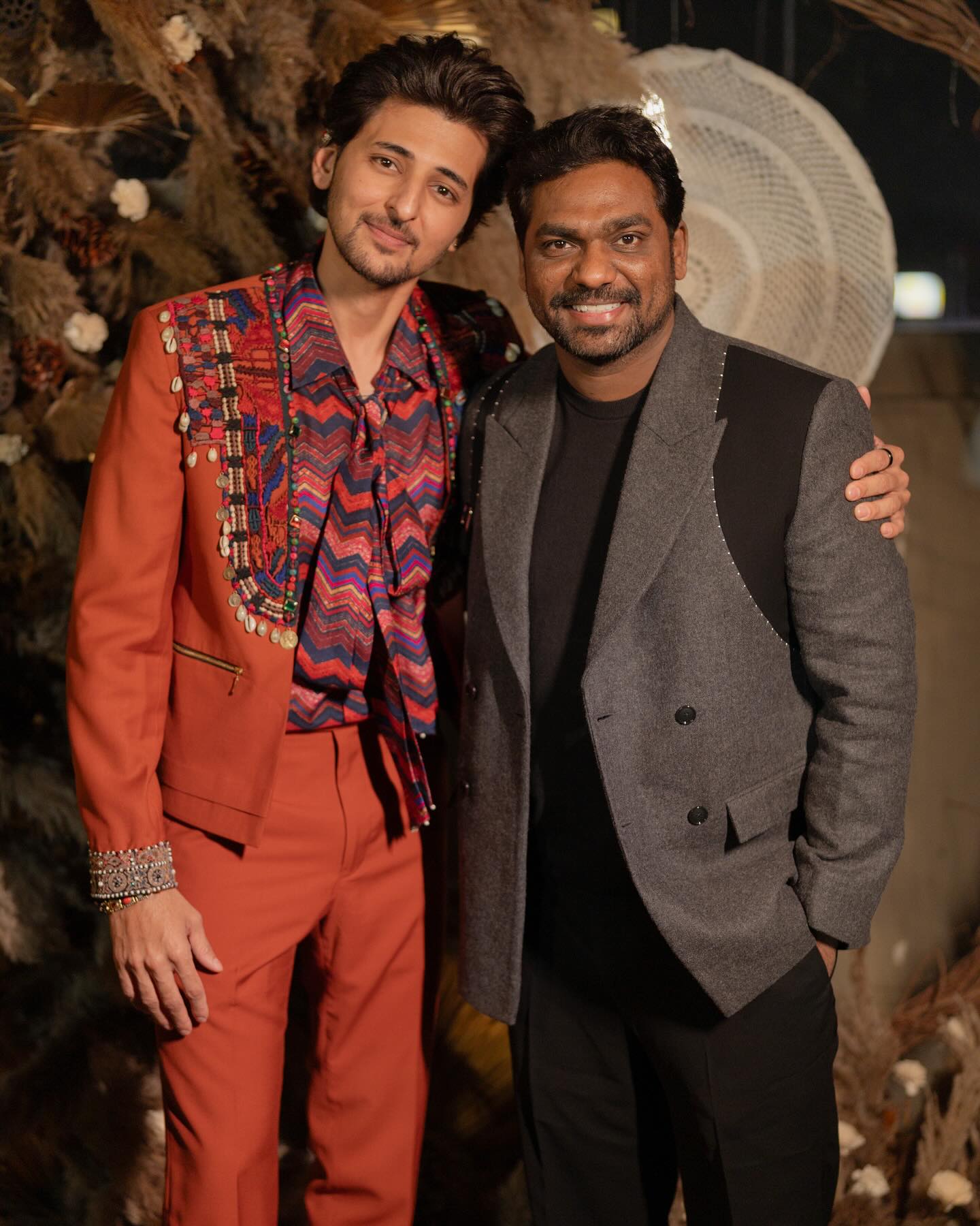 Darshan Raval Height Age Wife Family Biography | Celebrities Details